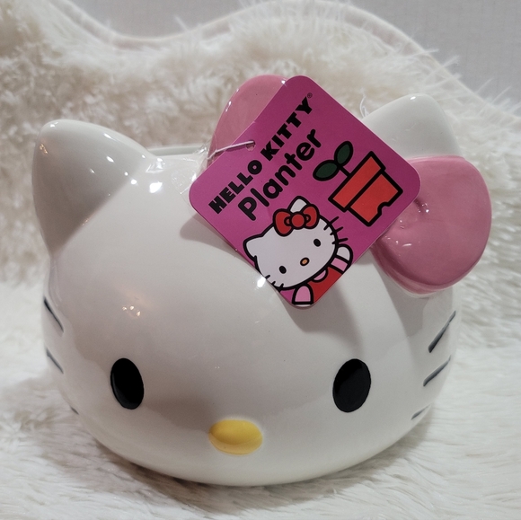 Hello Kitty | Accents | Hello Kitty Hand Painted Planter 224 | Poshmark